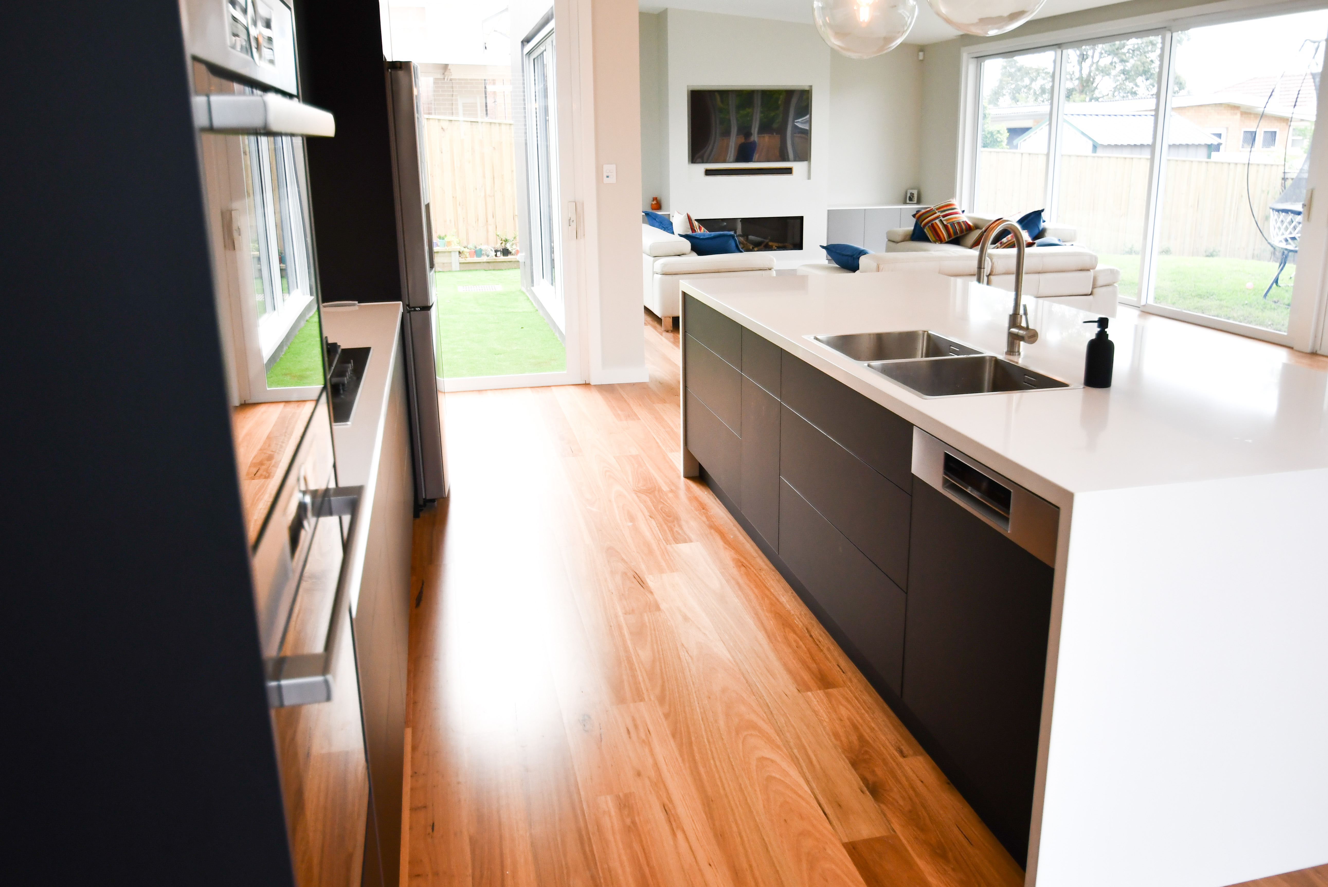 Streamlined Kitchens, Handless Kitchens | CDK