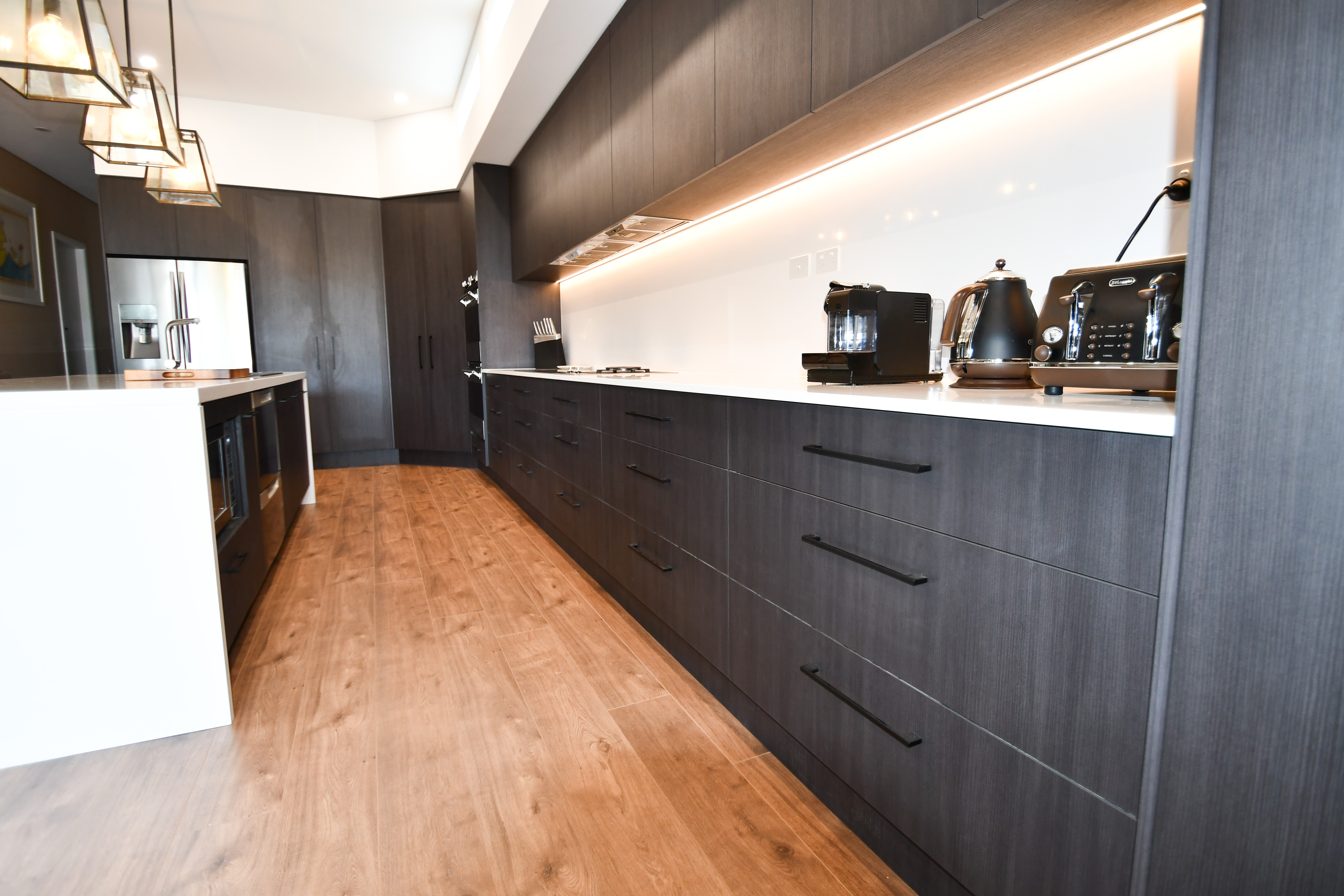 Streamlined Kitchens, Handless Kitchens | CDK